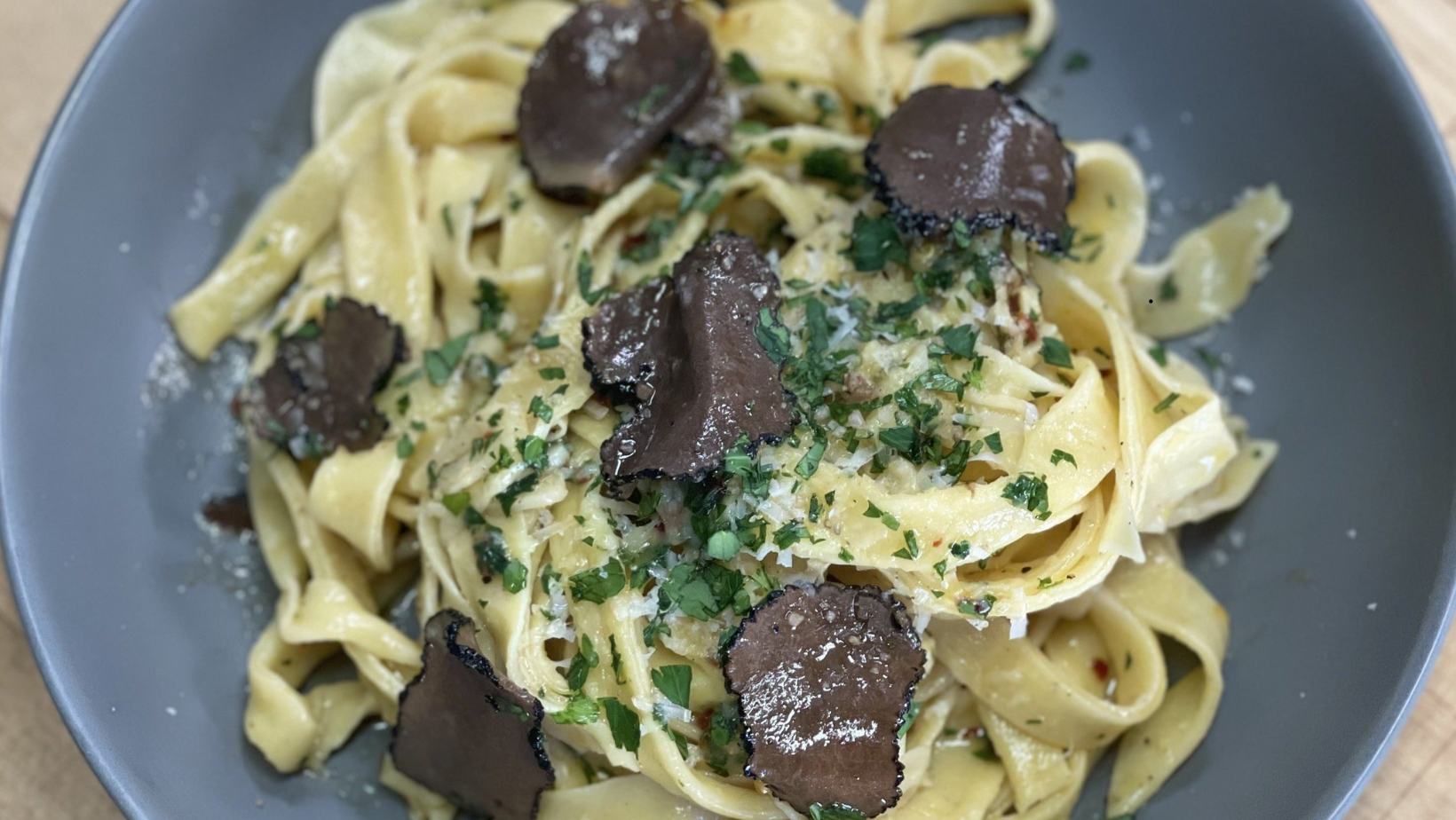 Fresh Pasta: Aglio e Olio – Truffle Shuffle